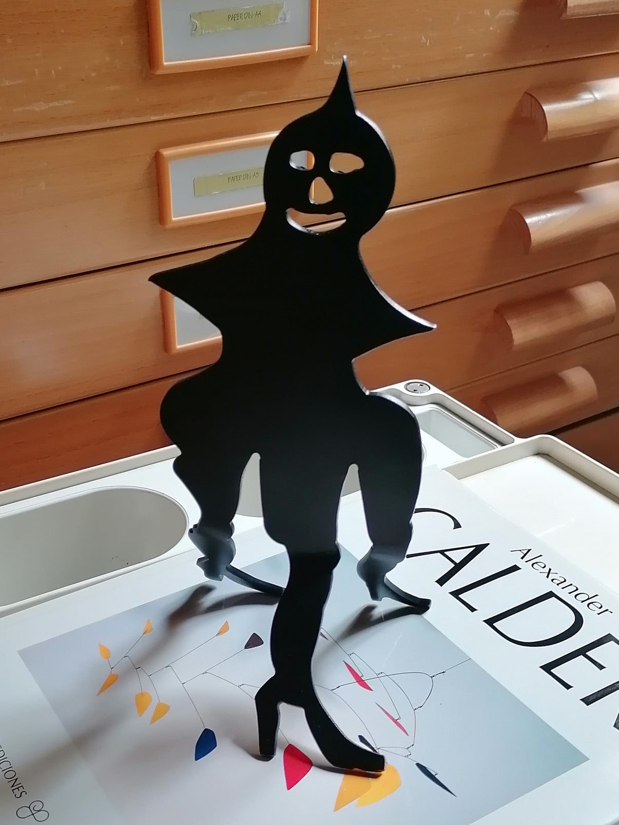 Art Sculpture Inspired by Alexander Calder Artwork – The Modern Art Picker