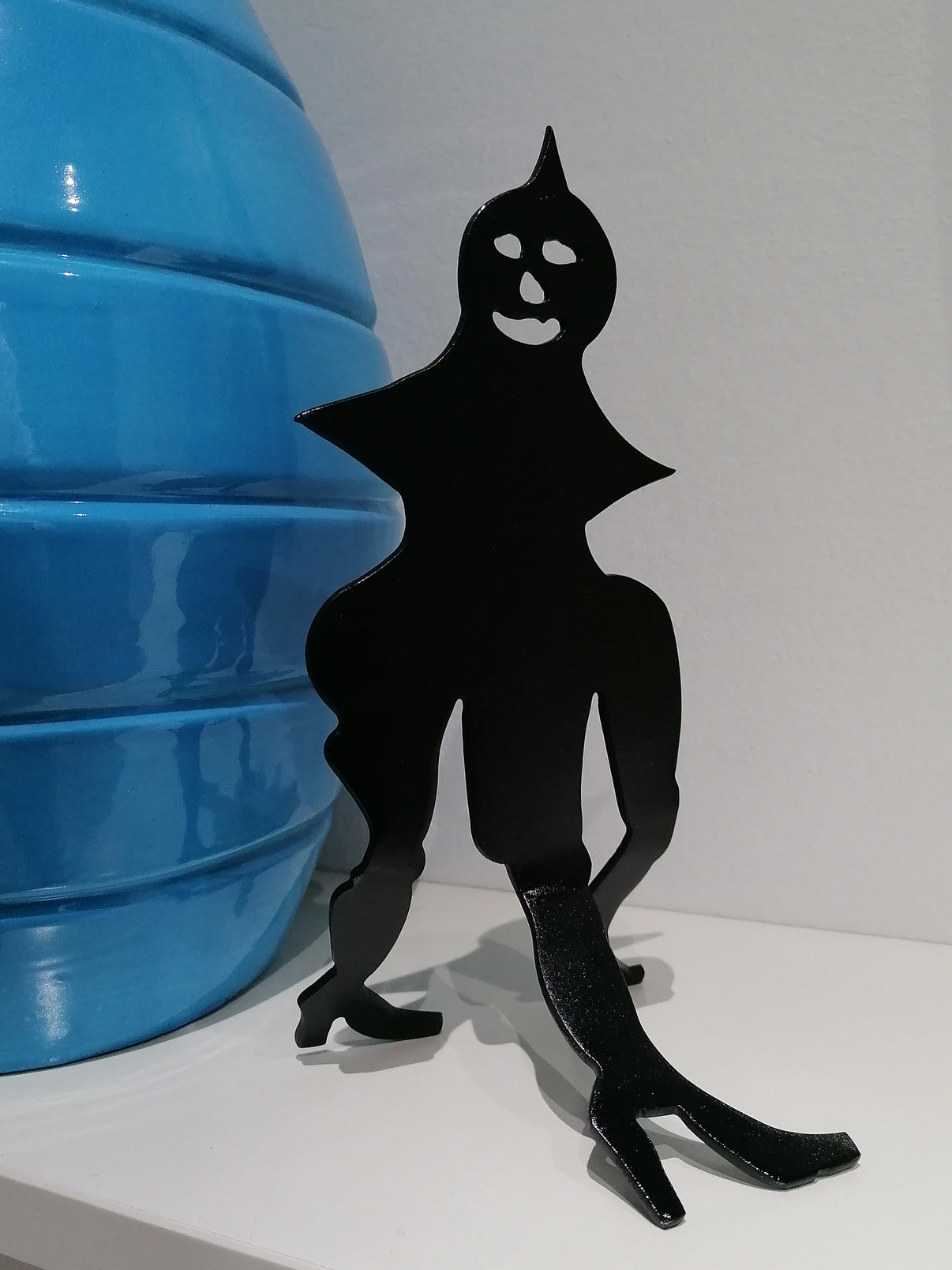 Art Sculpture Inspired by Alexander Calder Artwork – The Modern Art Picker